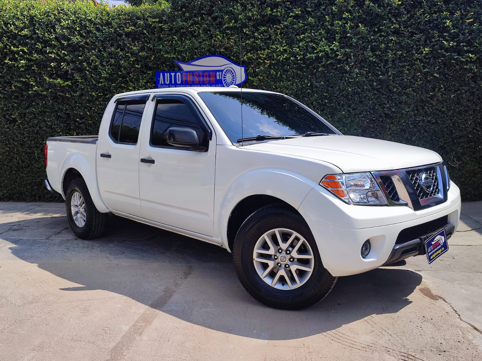 NISSAN FRONTIER SV 2WD MODELO 2015 – AutoFusionGT